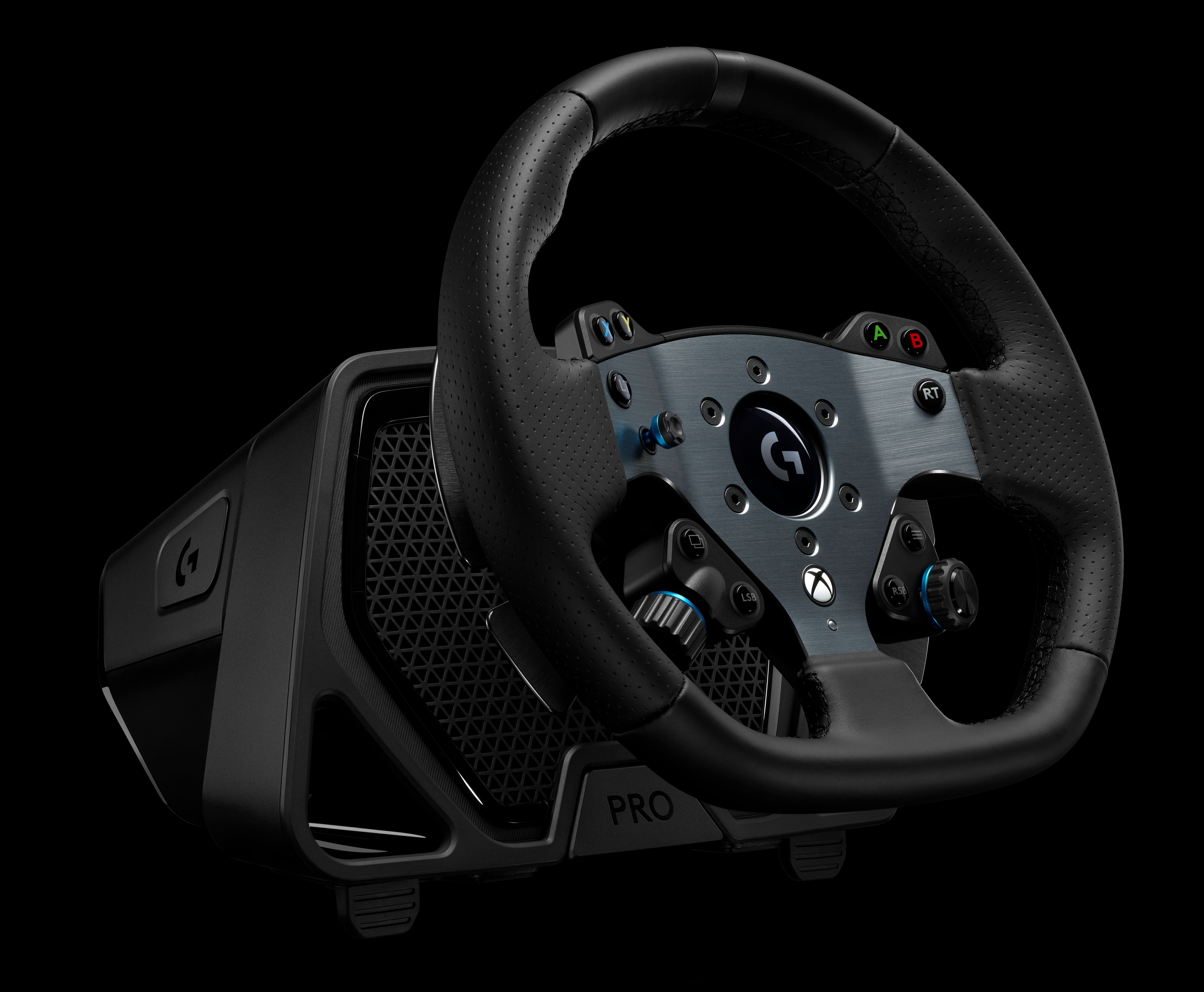 Logitech znovu vylepšil svoj volant, priniesol Pro Racing wheel | Sector.sk