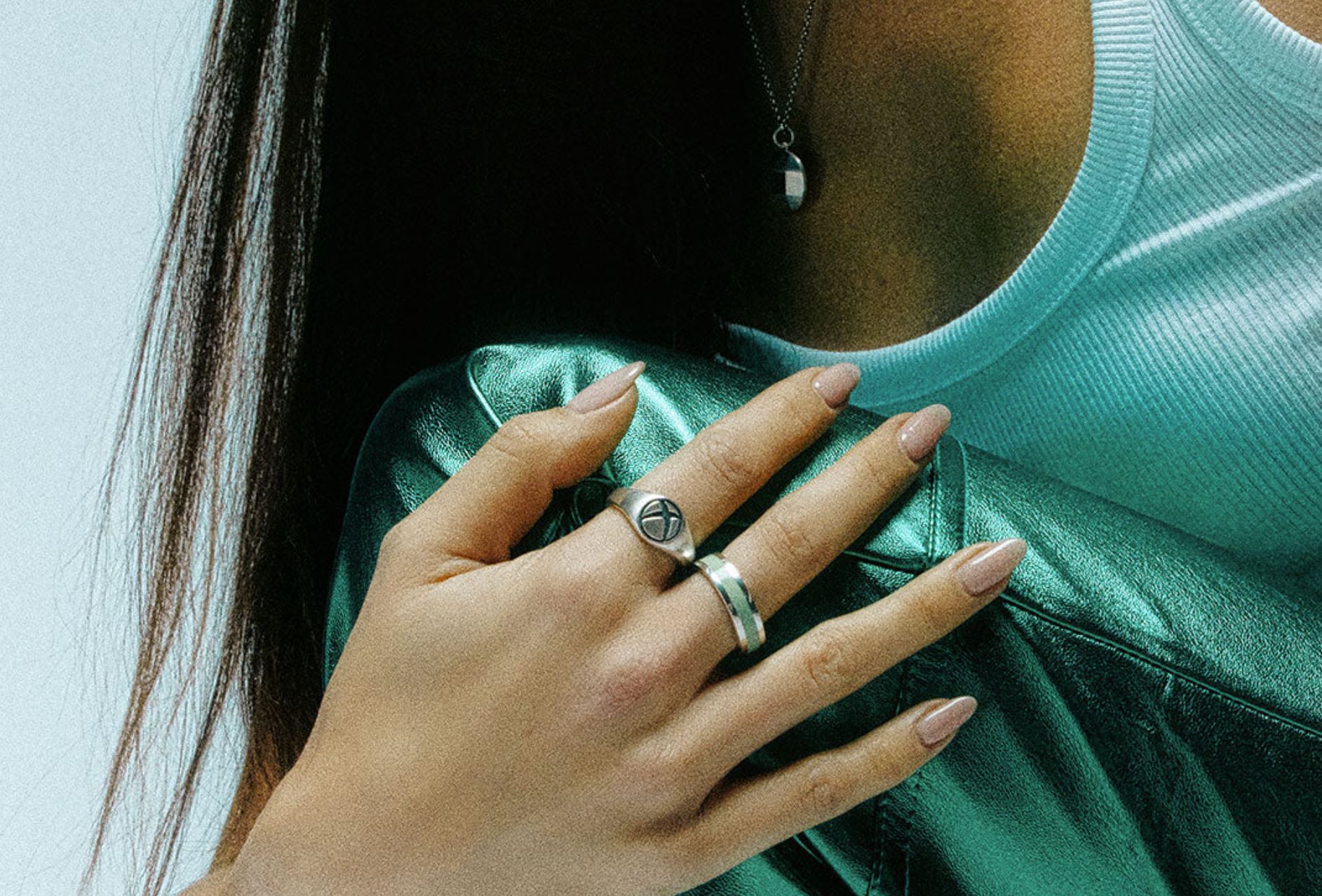 Xbox dostáva brandované šperky | Sector.sk