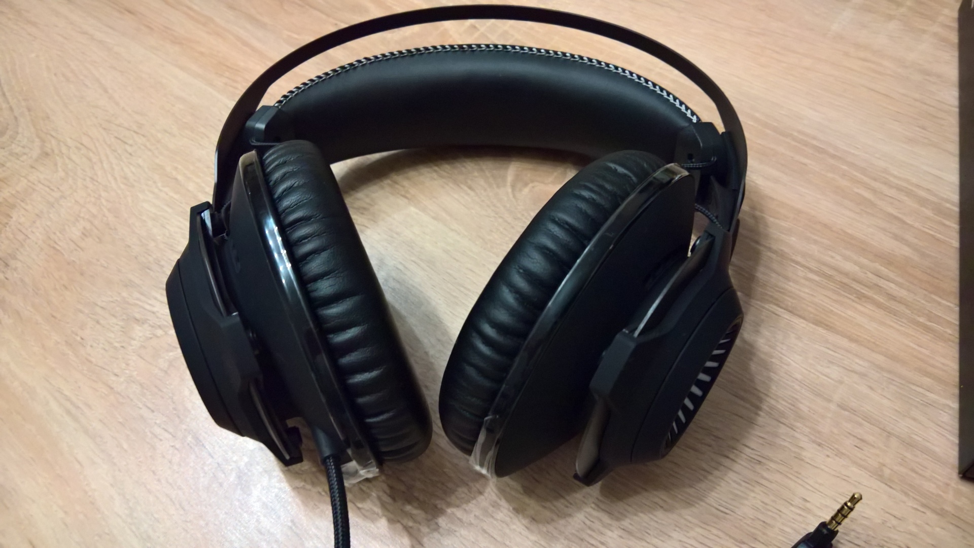 HyperX Cloud Revolver S - hardvérový test / recenzia | Sector.sk