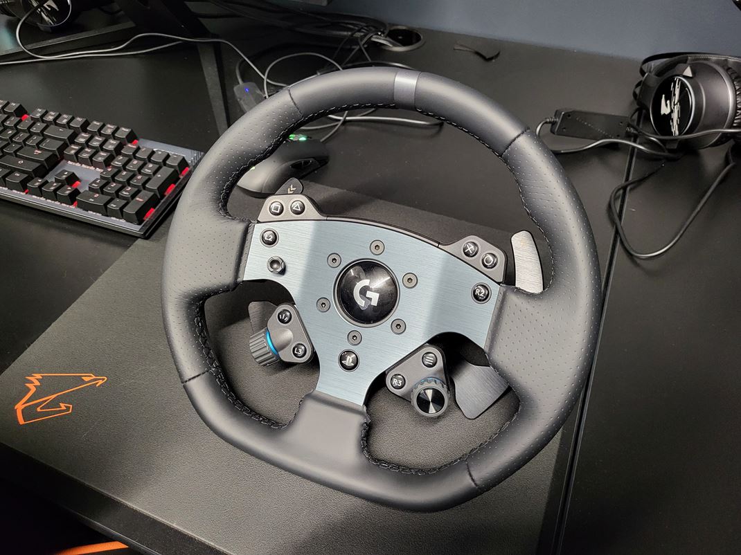 Logitech G PRO Racing Wheels + PRO Racing Pedals - hardvérový test ...