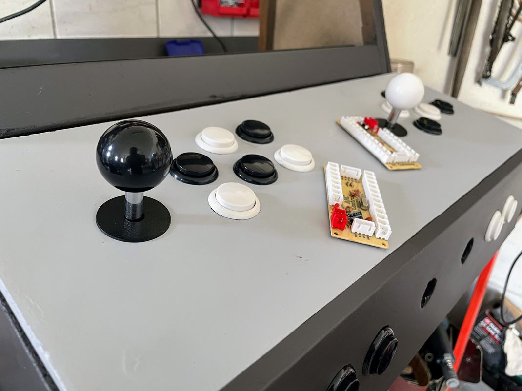 DIY Arcade Machine - článok | Sector.sk